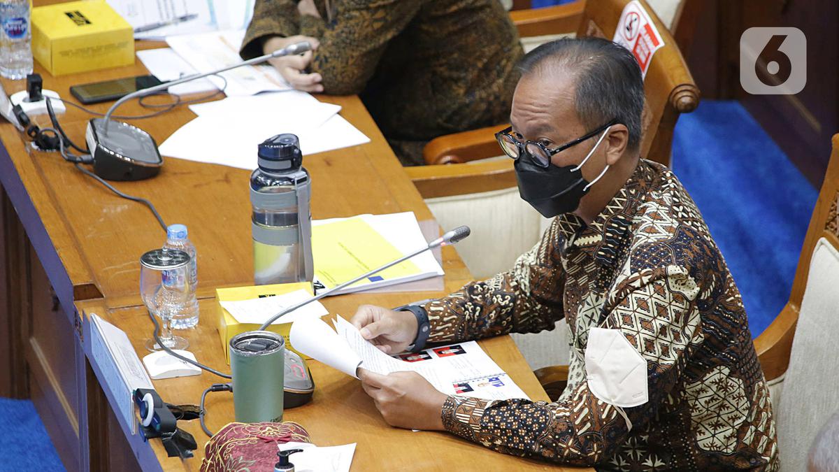 FOTO: Menteri Perindustrian Bahas Program dan Evaluasi Bersama DPR ...