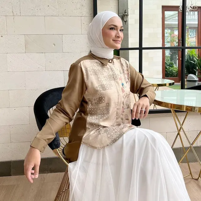 Profil Futri Zulya Savitri, Mantan Istri Anak Amien Rais yang Baru ...