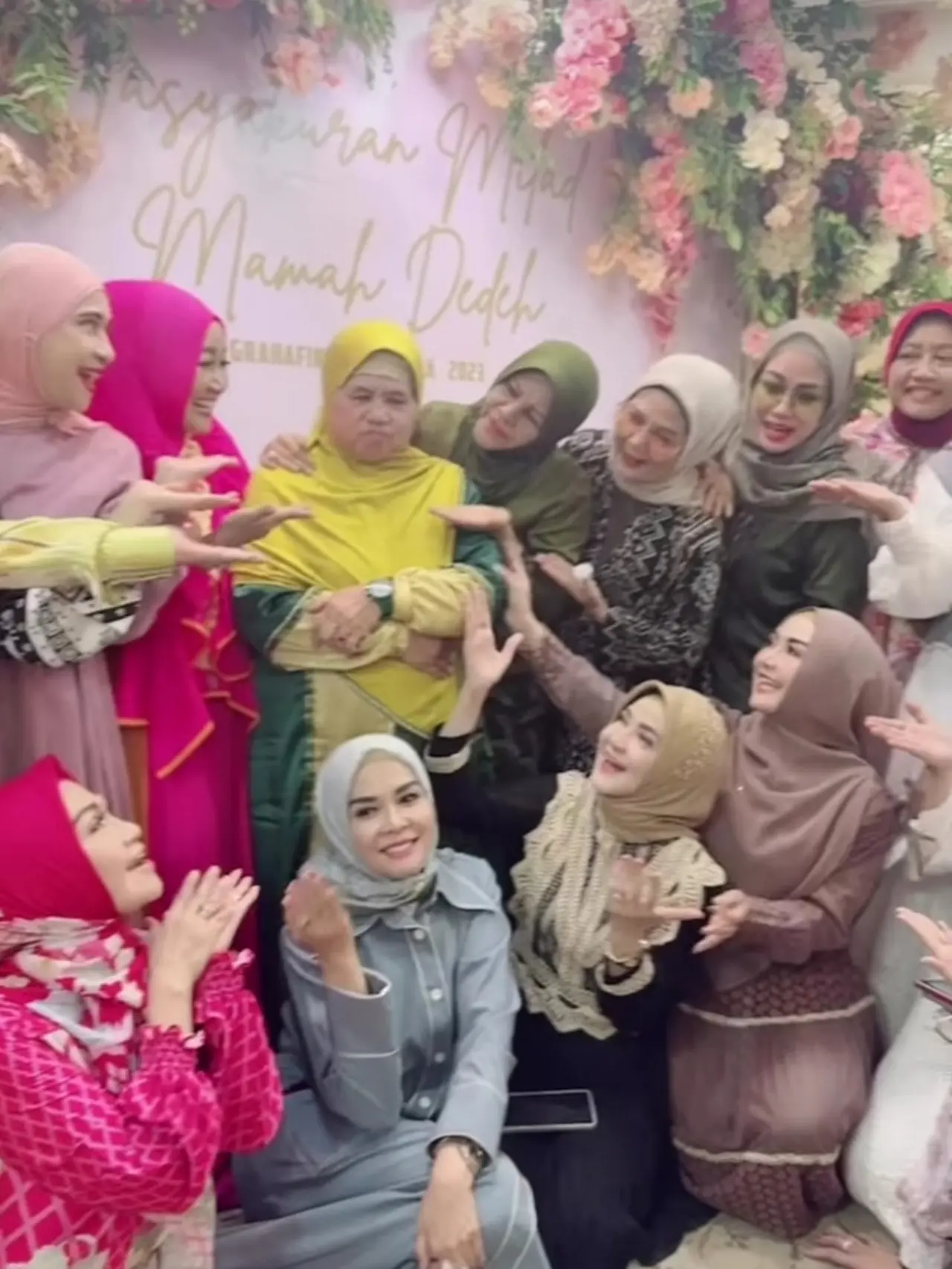 6 Momen Mamah Dedeh Ultah ke-72, Yuni Shara hingga Iis Dahlia Hadir di Acara Tasyakuran Milad ...