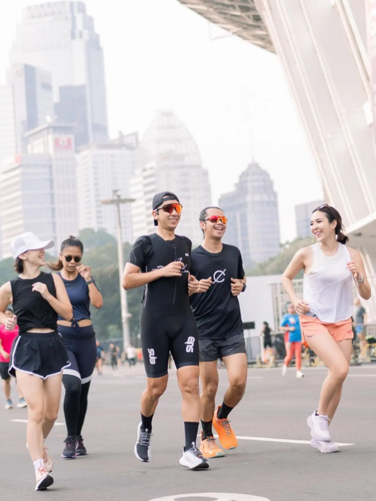 7 Potret Gisella Anastasia Belajar Lari, Body Goalsnya Bikin Salfok ...