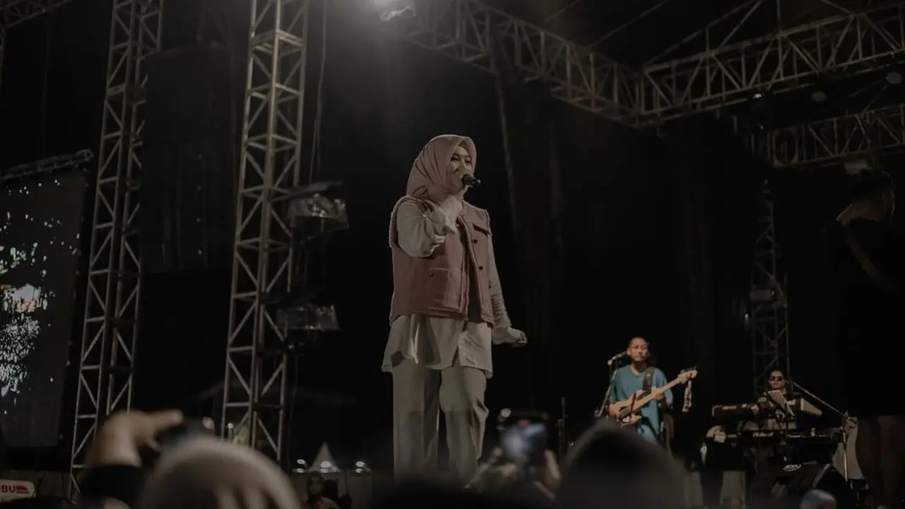 Profi dan Fakta Menarik Restianade yang Naik Daun Bawakan Lagu ‘Kalah ...