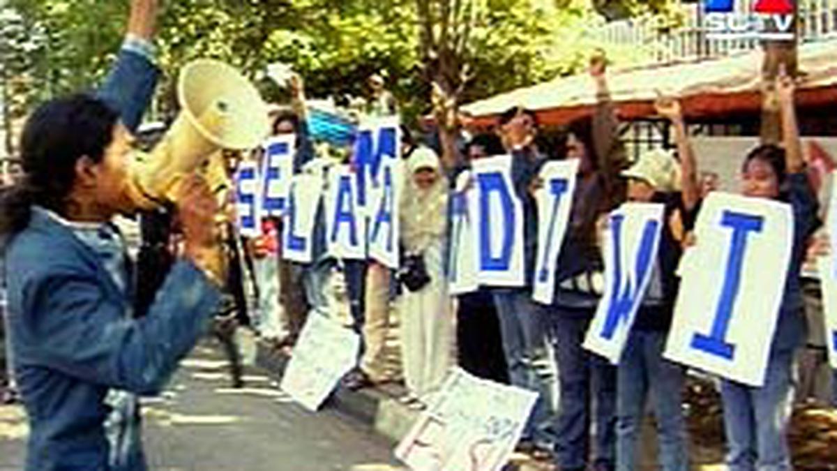 Wisuda Pascasarjana Unitomo Ditolak Kubu Hamidjoyo - News Liputan6.com