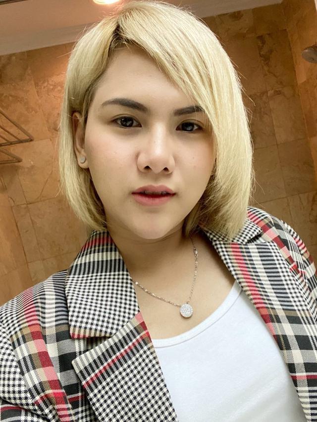 Dulu Tomboi, Ini 7 Potret Transformasi Evelyn Mantan Istri Aming Tampil ...