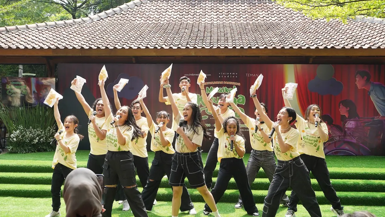 Pertunjukan Panggung Musikal Keluarga Cemara Temani Libur Sekolah ...