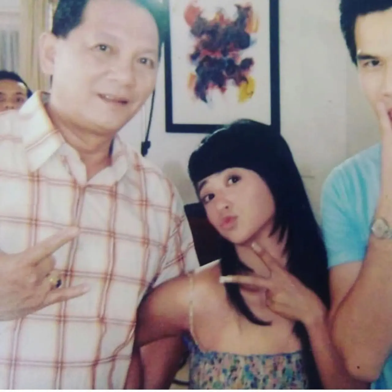 6 Potret Jadul Dewi Perssik yang Sentil Fans Leslar, Tegaskan Punya Nama Sejak Medsos Belum ...