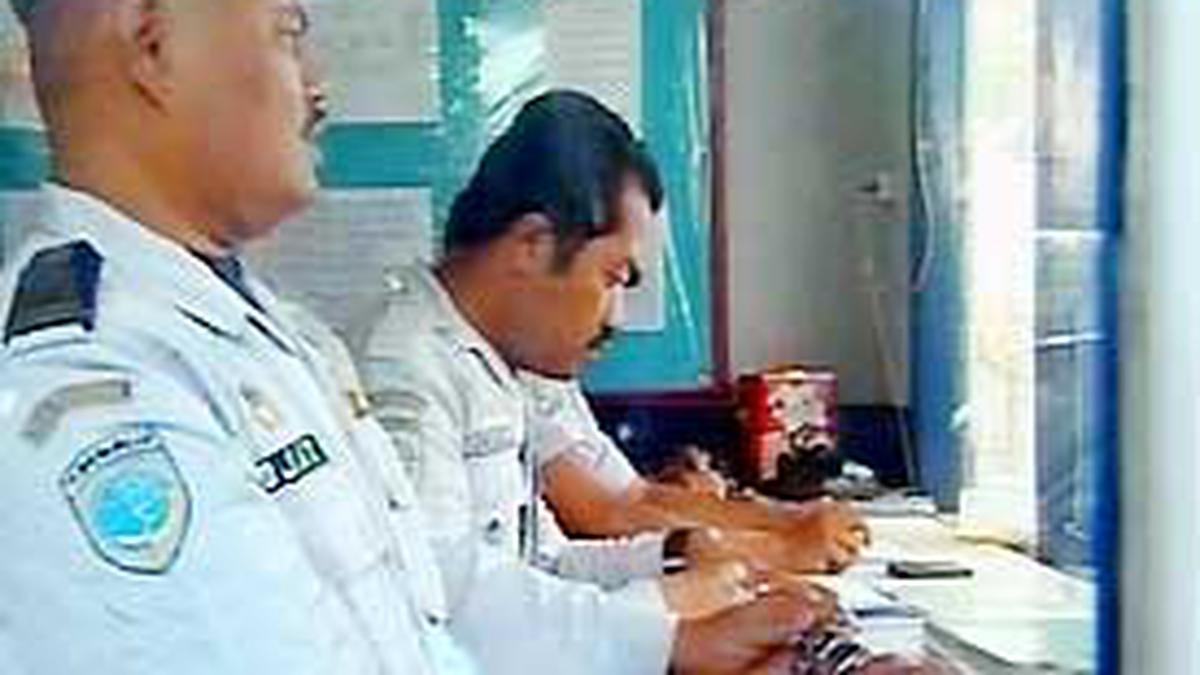 Demi Tugas, Rela Tidak Berlebaran Bersama Keluarga - News Liputan6.com