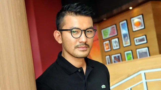 Pamer Foto Kehamilan Istri, Rio Dewanto Bikin Netizen Salah Fokus ...