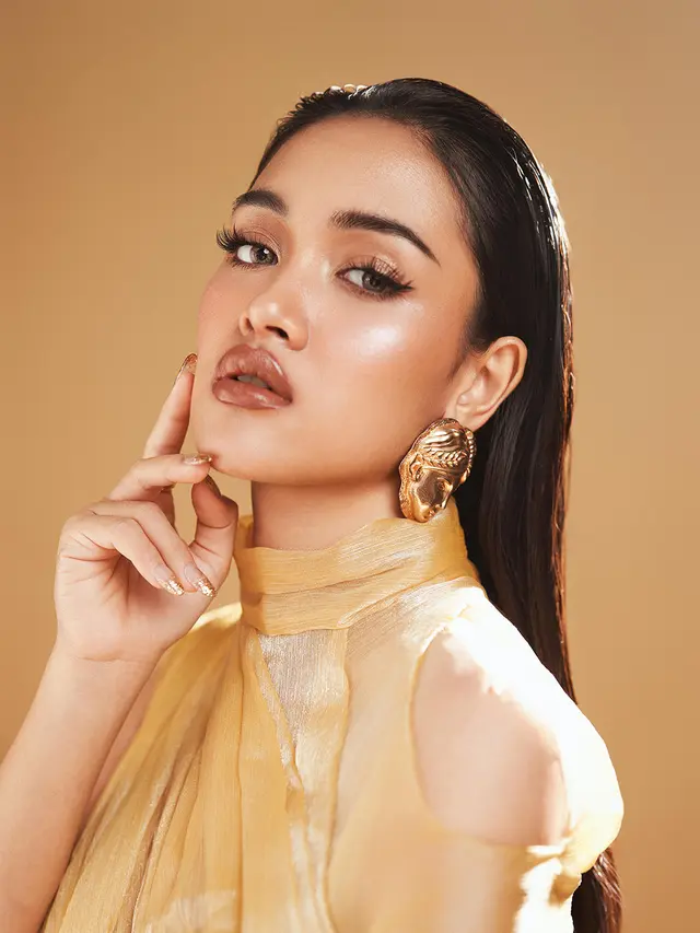 Prinsa Mandagie Gambarkan Sakitnya Bertahan Sendiri Lewat Single ...