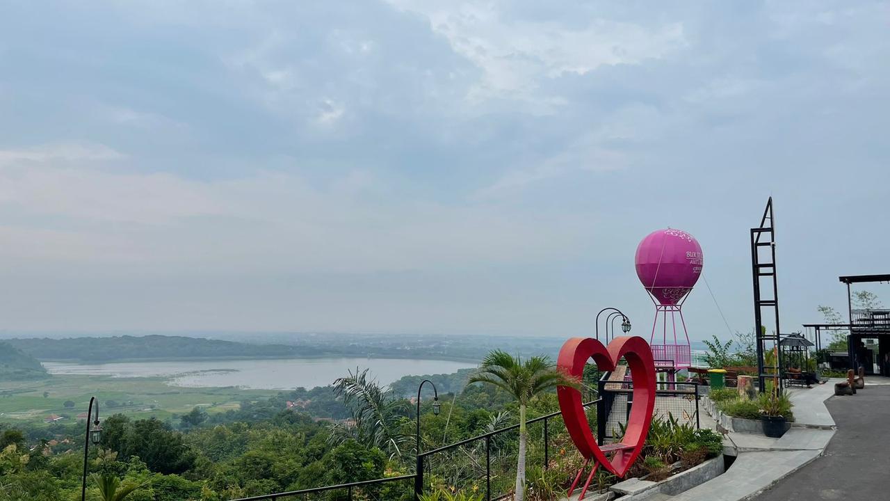 Wisata Anti Galau, Destinasi Wisata Terbesar di Cirebon Wajib Berkunjung