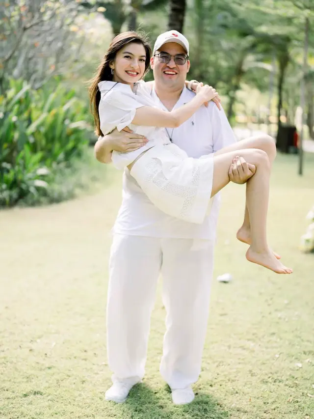 7 Pemotretan Keluarga Raline Shah Bareng Ibu Hingga Nenek Ini Elegan ...