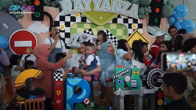 Masih Kecil Sudah Dapat Warisan, Ini 6 Potret Rayyanza dan Rafathar ...