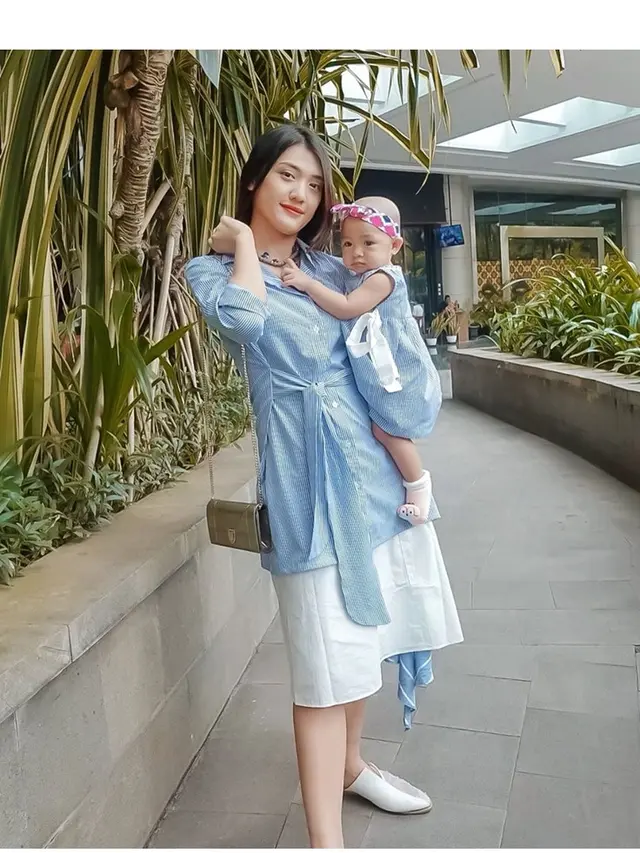 Cukur Rambut Hingga Botak, Ini 6 Penampilan Terbaru Alinea Anak Raditya ...