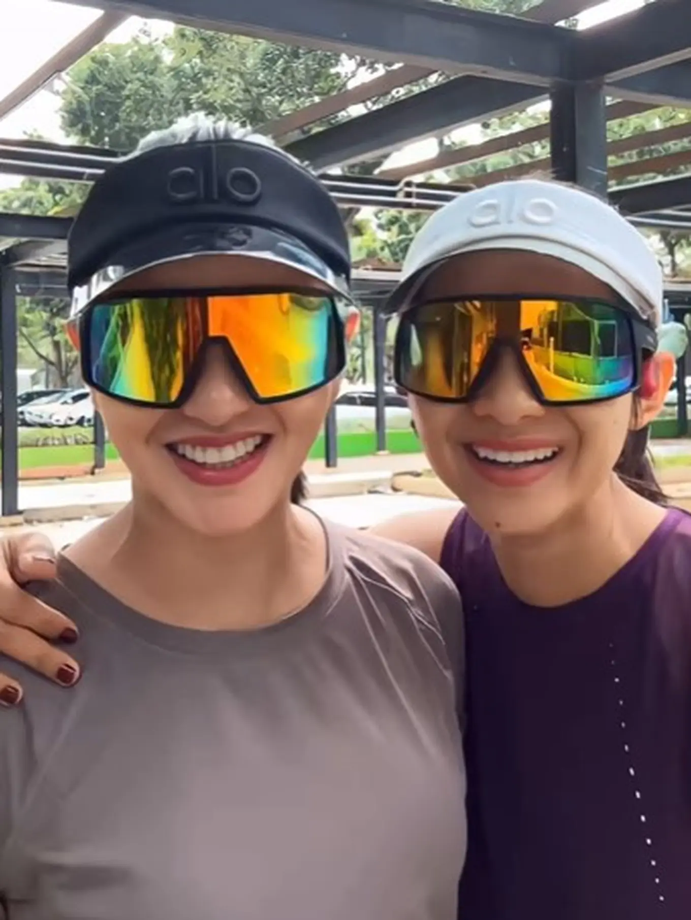 Ririn Ekawati dan Rini Yulianti Olahraga Bareng, Sama-Sama Cantik ...