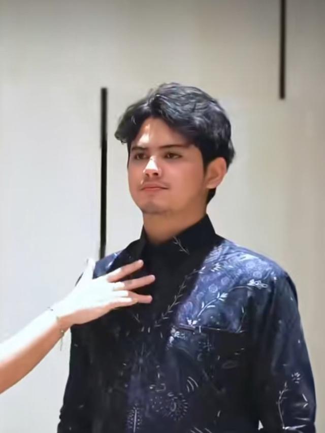 7 Potret Terbaru Aliando Disebut Sudah Kurus Usai Punya Pacar, Dulu Gemoy