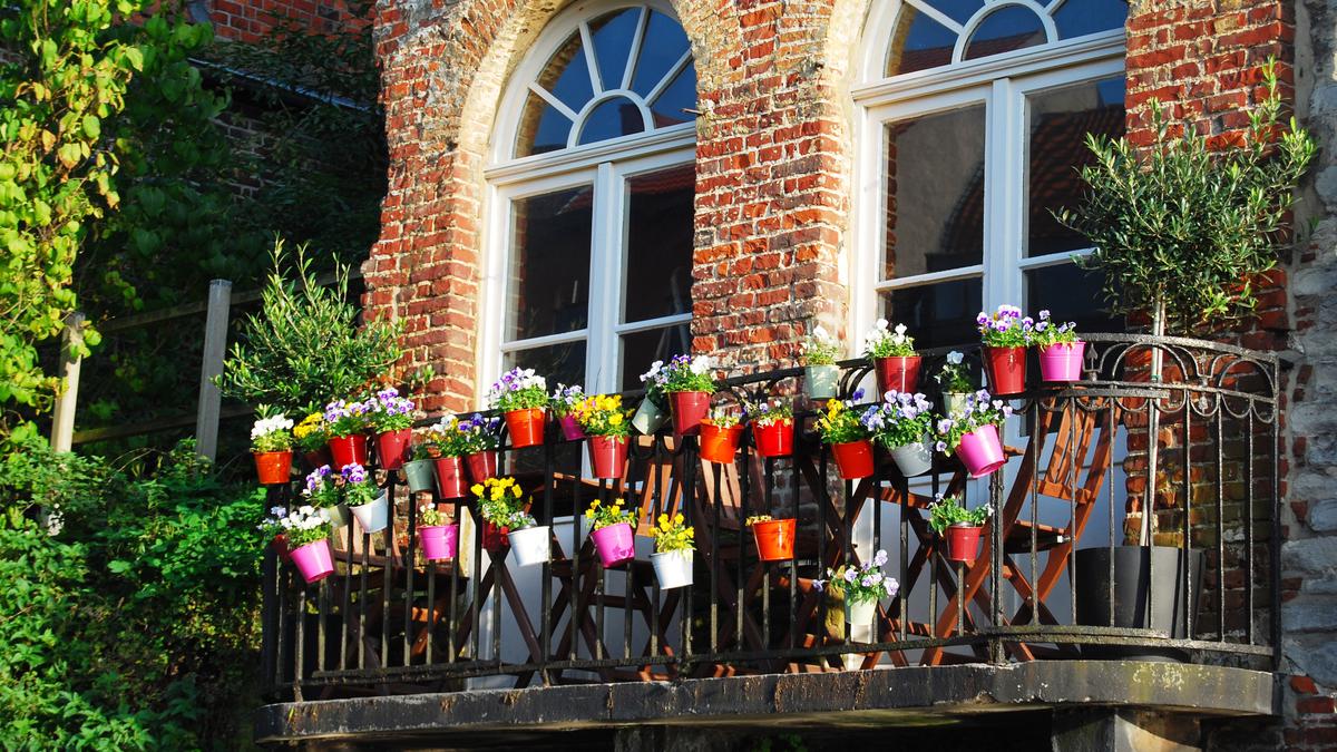 Tiru 11 Cara Menata Teras Atas Agar Apartemenmu Lebih Ciamik