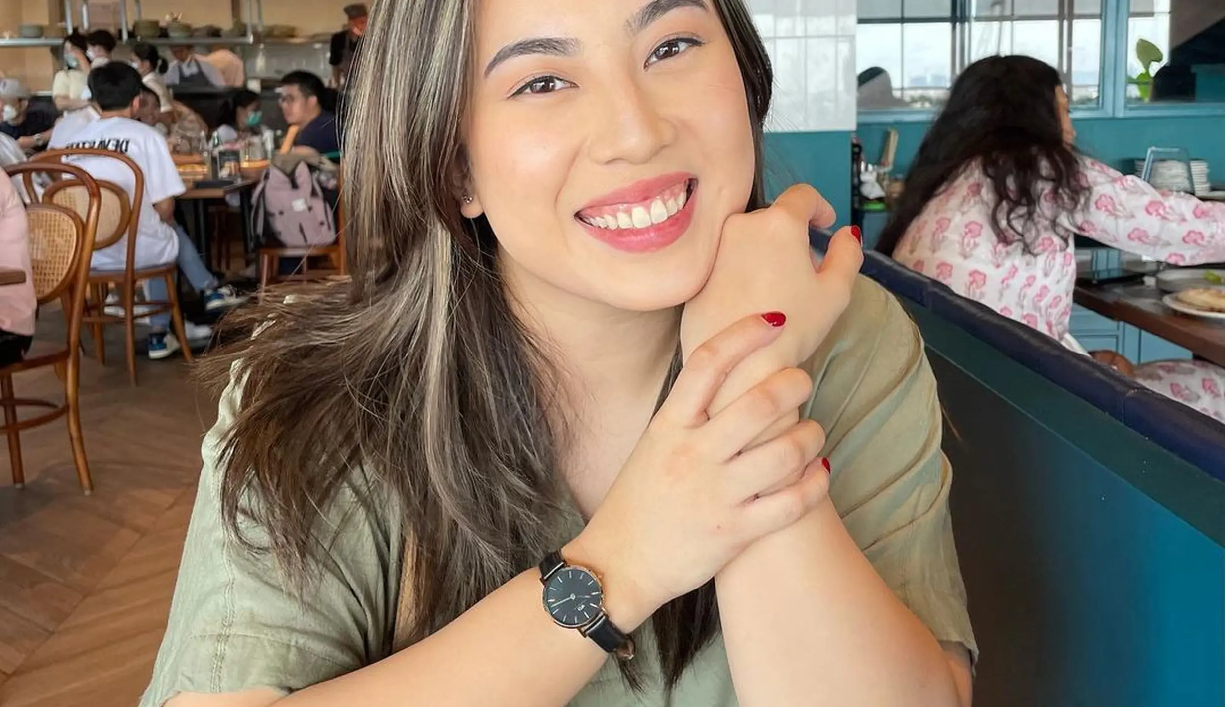 6 Potret Casey Rebecca, Putri Semata Wayang Presenter Sony Tulung yang ...