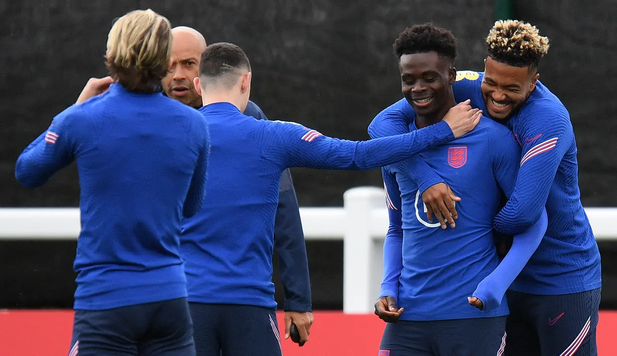 FOTO: Sesi Latihan Inggris Jelang Bersua Hungaria - Foto Liputan6.com