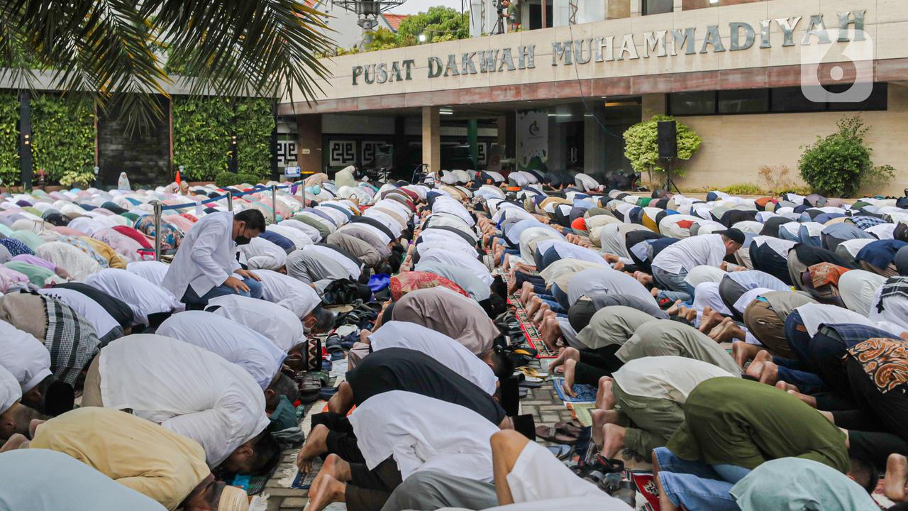 Naskah Khutbah Sholat Idul Fitri Muhammadiyah: Merayakan Kemenangan ...