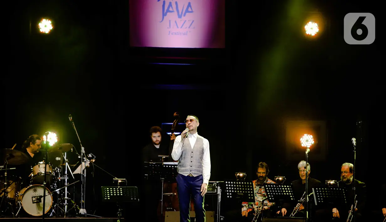 FOTO: Penampilan Jamie Aditya and Ron King Big Band di BNI Java Jazz Festival 2020 - Foto ...