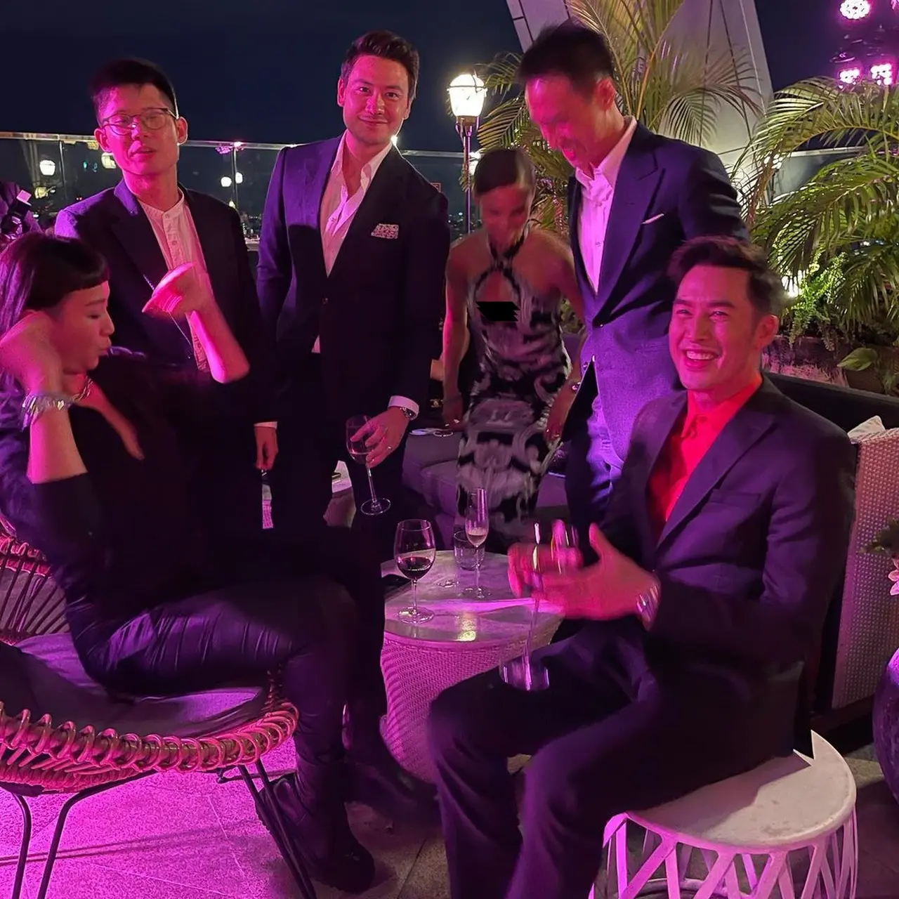 5 Potret Daniel Mananta Reuni dengan VJ Utt di Thailand - Entertainment ...