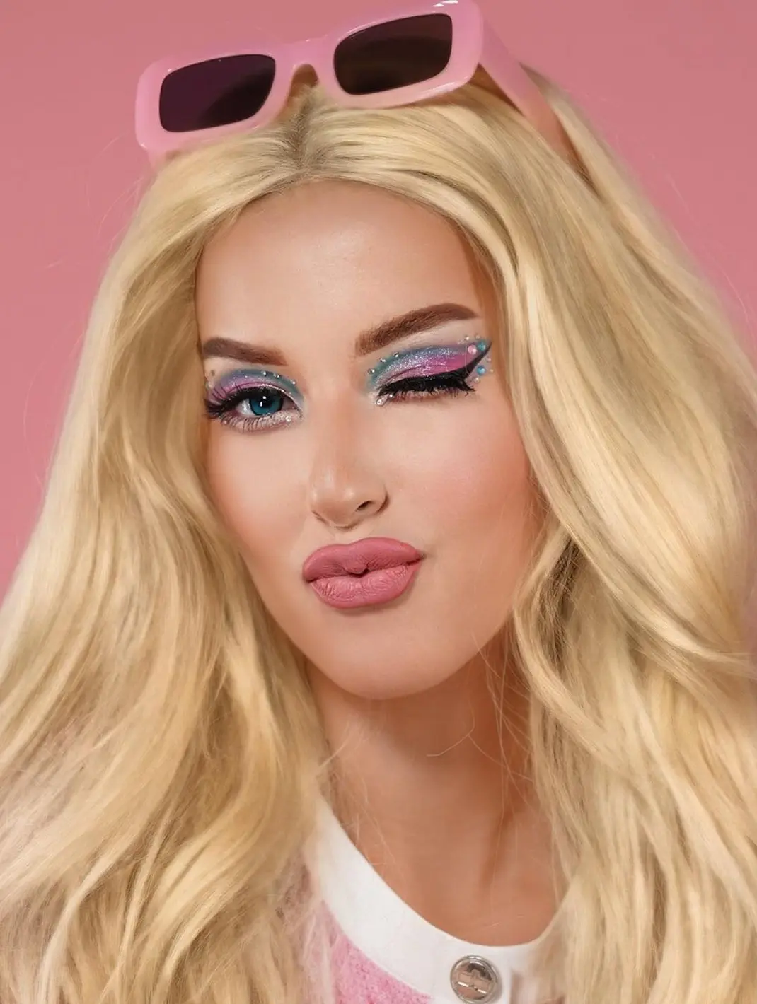 6 Potret Cantiknya Tasya Farasya Tampil Serba Pink Cosplay Jadi Barbie, Dipuji Bak Boneka Hidup ...