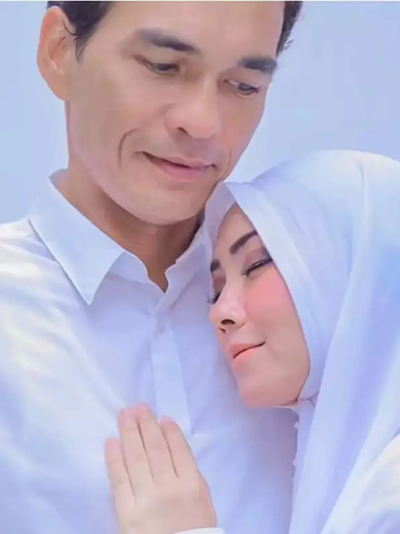 6 Potret Prewedding Teddy Syach dan Anne Kurniasih, Resmi Jadi Suami Istri - Hot Liputan6.com