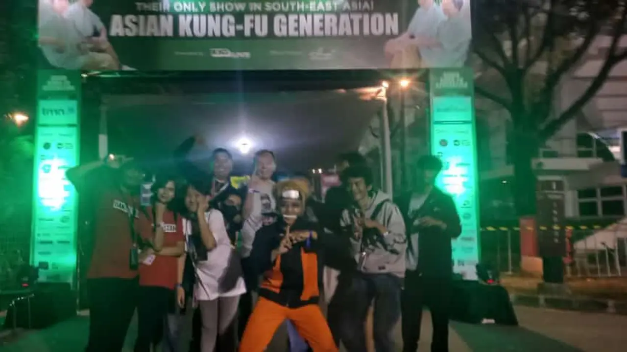 Asian Kung-Fu Generation Konser di Jakarta, Fans Antusias Sejak Gate Dibuka, Ada yang Cosplay ...