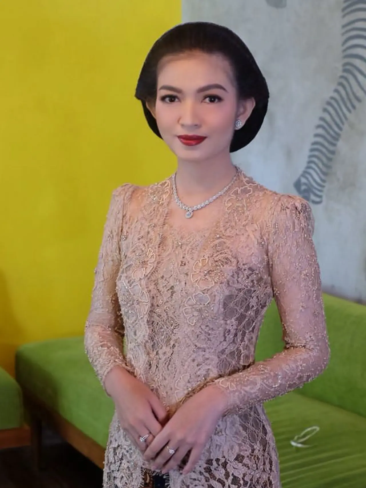 Fakta Menarik Selvi Ananda, Istri Gibran Rakabuming yang Ternyata ...