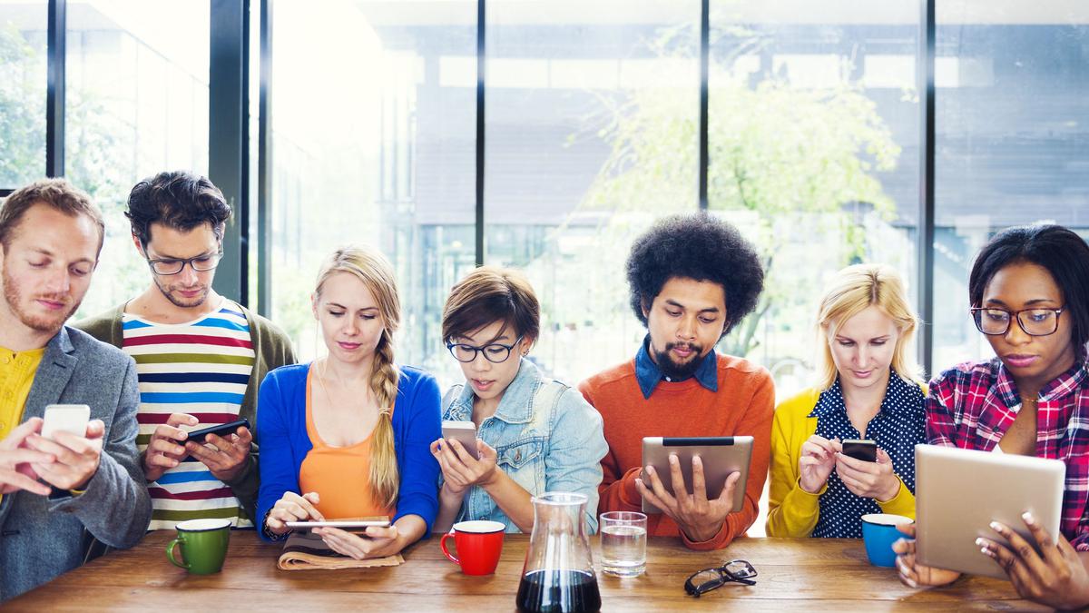 Ini Penjelasan Ilmiah Mengapa Seseorang Bisa Kecanduan Internet