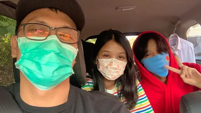 Jarang Terekspos, Ini 6 Potret Kebersamaan Andra Dewa 19 dan Putri ...