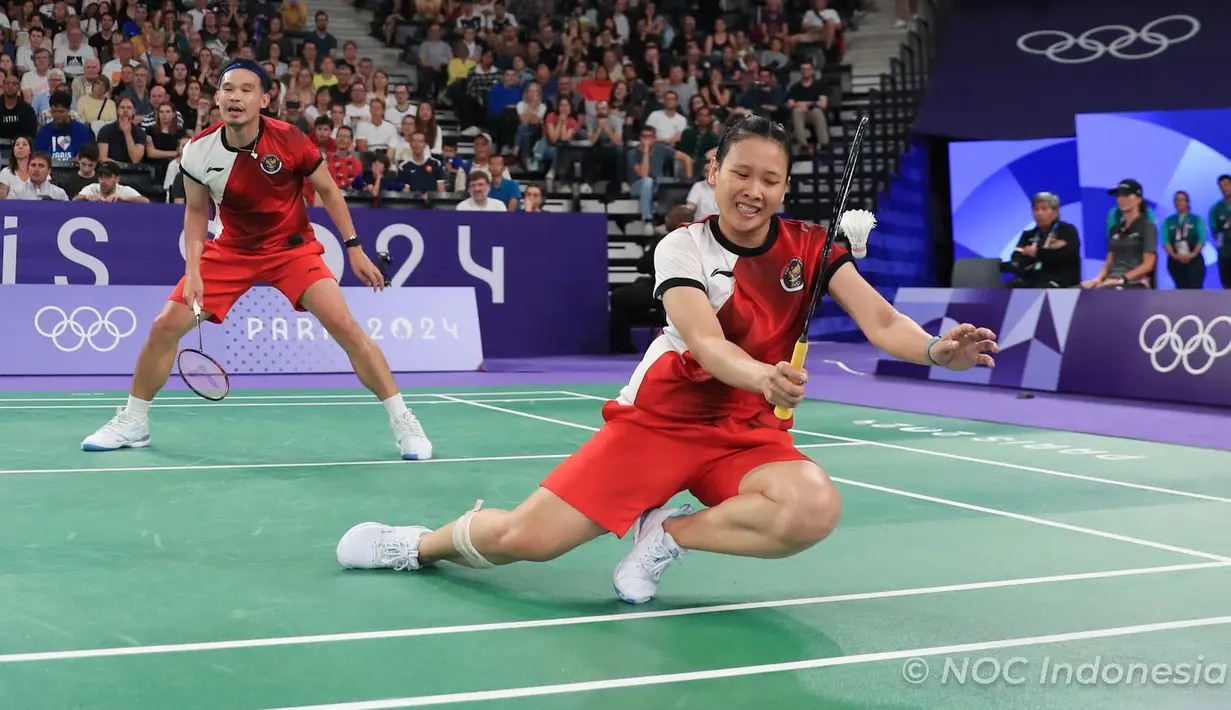 Foto: Lalui Pertarungan Sengit, Rinov/Pitha dan Jonatan Christie Raih Kemenangan di Olimpiade ...
