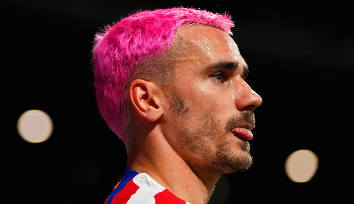 Penampilan Terbaru Antoine Griezmann dengan Rambut Berwarna Pink - Foto ...