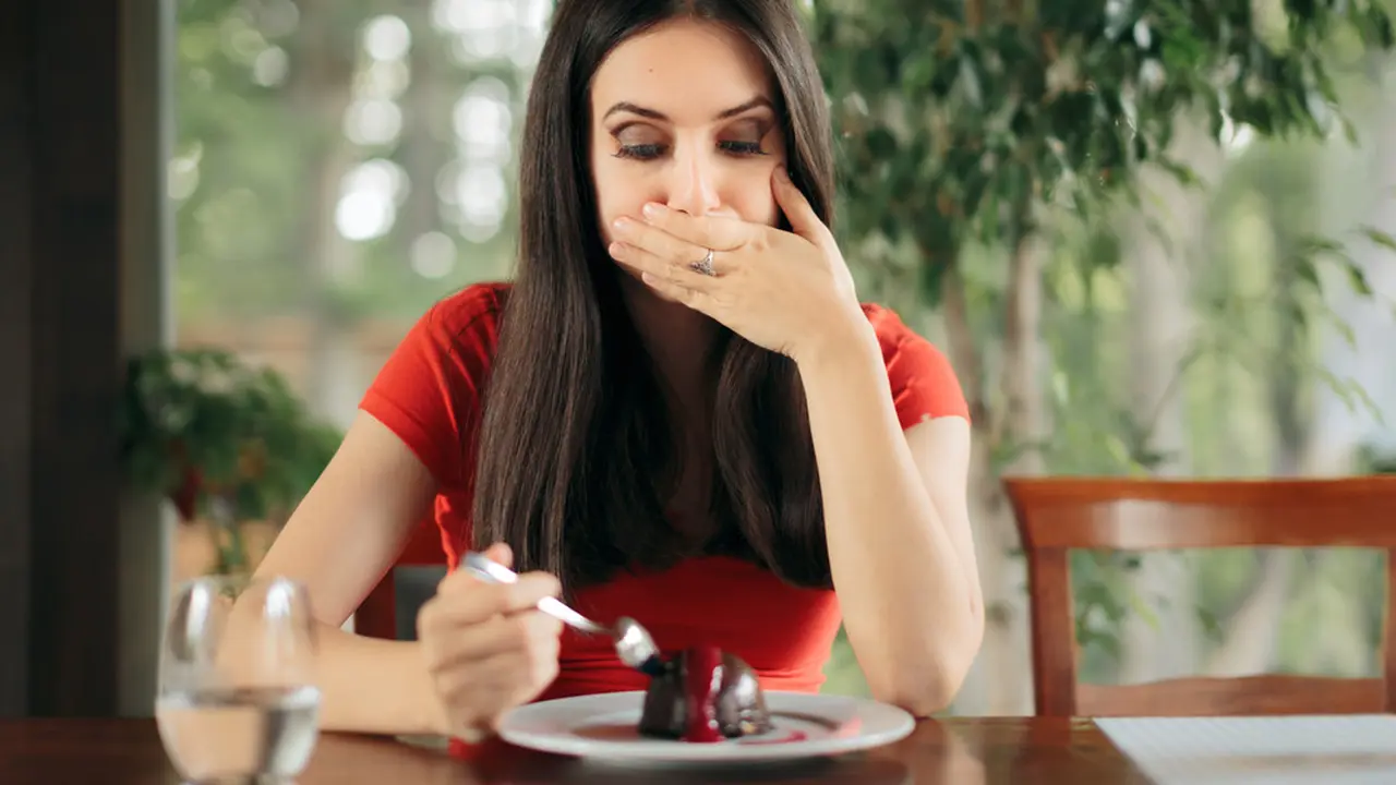 Penyebab Sendawa Terus Menerus yang Bikin Tak Nyaman - Lifestyle Fimela.com