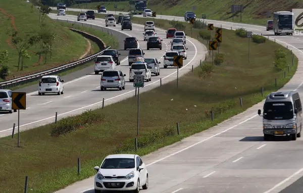 Arti Istilah Bahasa Sunda "Kanjut", Begini Pengertian, Penggunaan, dan ...