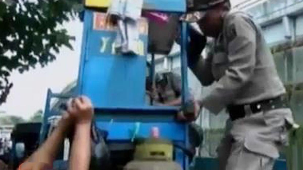 Segmen 5: Razia PKL Tanah Abang hingga Penertiban Luar Batang - News Liputan6.com