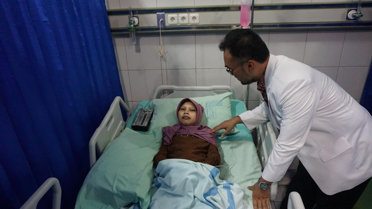 Diagnosis Awal Tim Dokter atas Kondisi Sulami Manusia Kayu - Regional ...