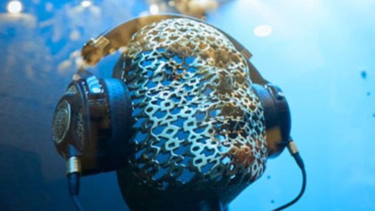 Berbalut Emas hingga Berlian, 4 Headphone yang Harganya Mencapai Miliaran