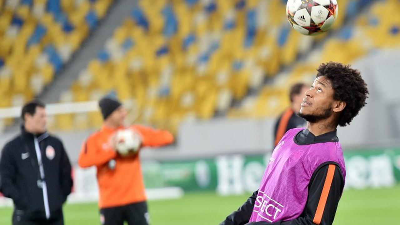 Setelah Bacca, Milan Gaet Luiz Adriano