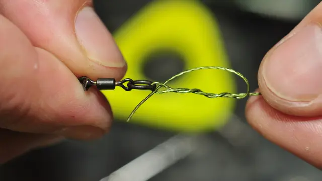 7 Peralatan Memancing yang Wajib Dimiliki Pemula, Salah Satunya Reel ...