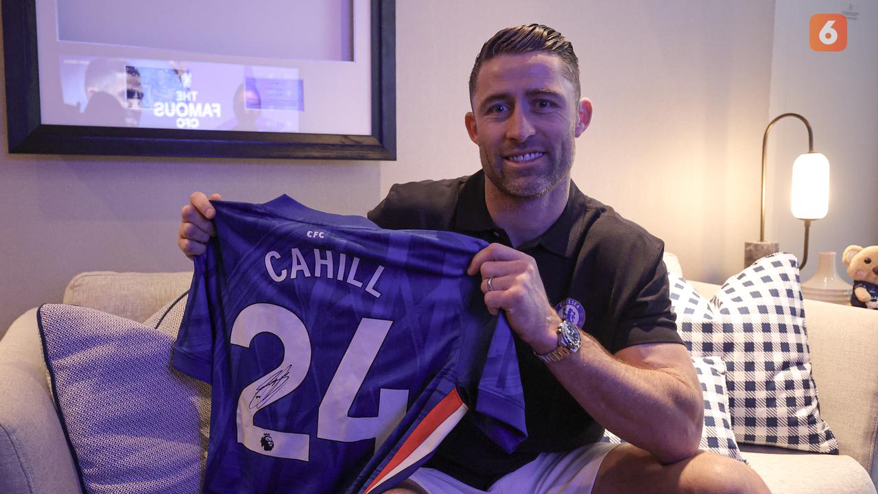 Gary Cahill Kenang Momen Main di GBK bersama Chelsea, Terkesima ...