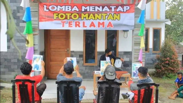 6 Banner Pemberitahuan Ada Lomba Ini Nyeleneh Banget Kocak Hot
