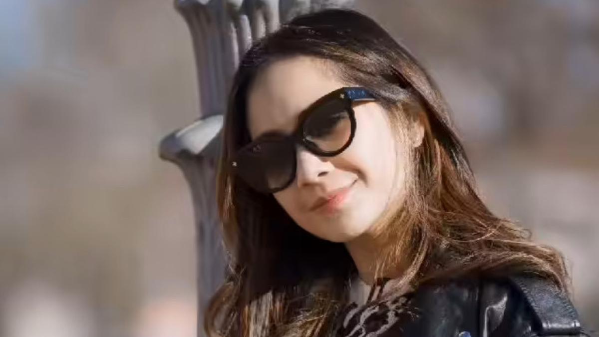 6 Gaya Nagita Slavina Ibu Dua Anak saat ke Spanyol Kenakan Jaket dan Blazer Rp100 jutaan hingga ...