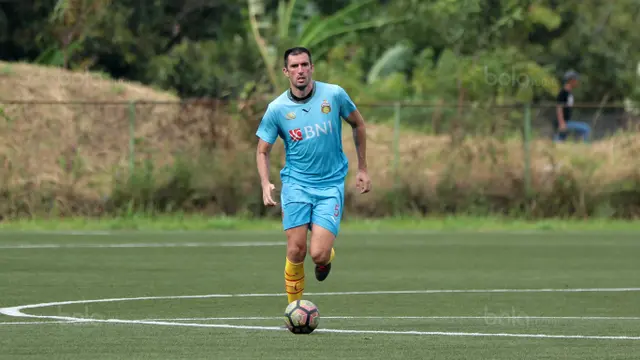 Ini yang Bikin Vladimir Vujovic Bisa Tampil Kontra Persija - Indonesia ...