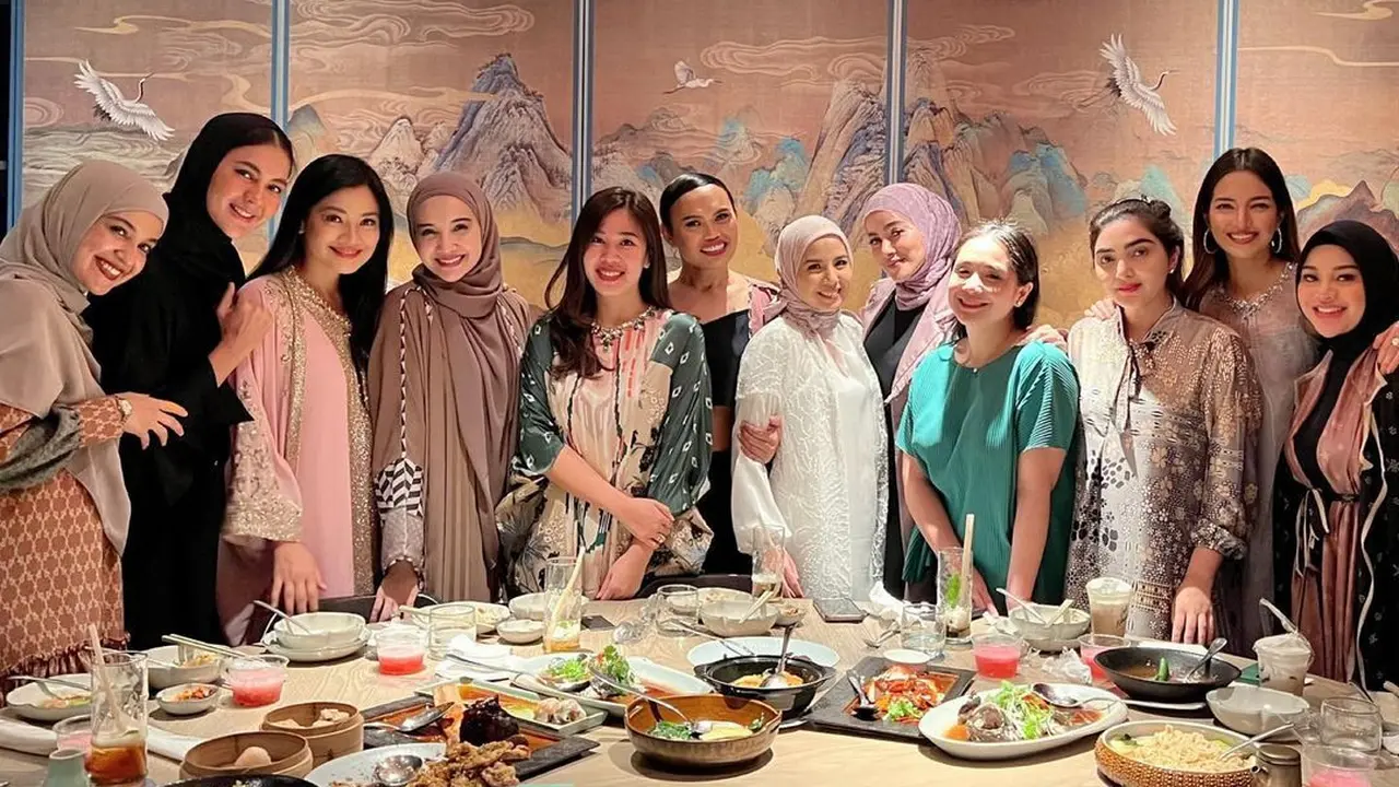 Geng Cendol Kumpul Bukber, Netizen Cari Keberadaan Nagita Slavina - Entertainment Fimela.com