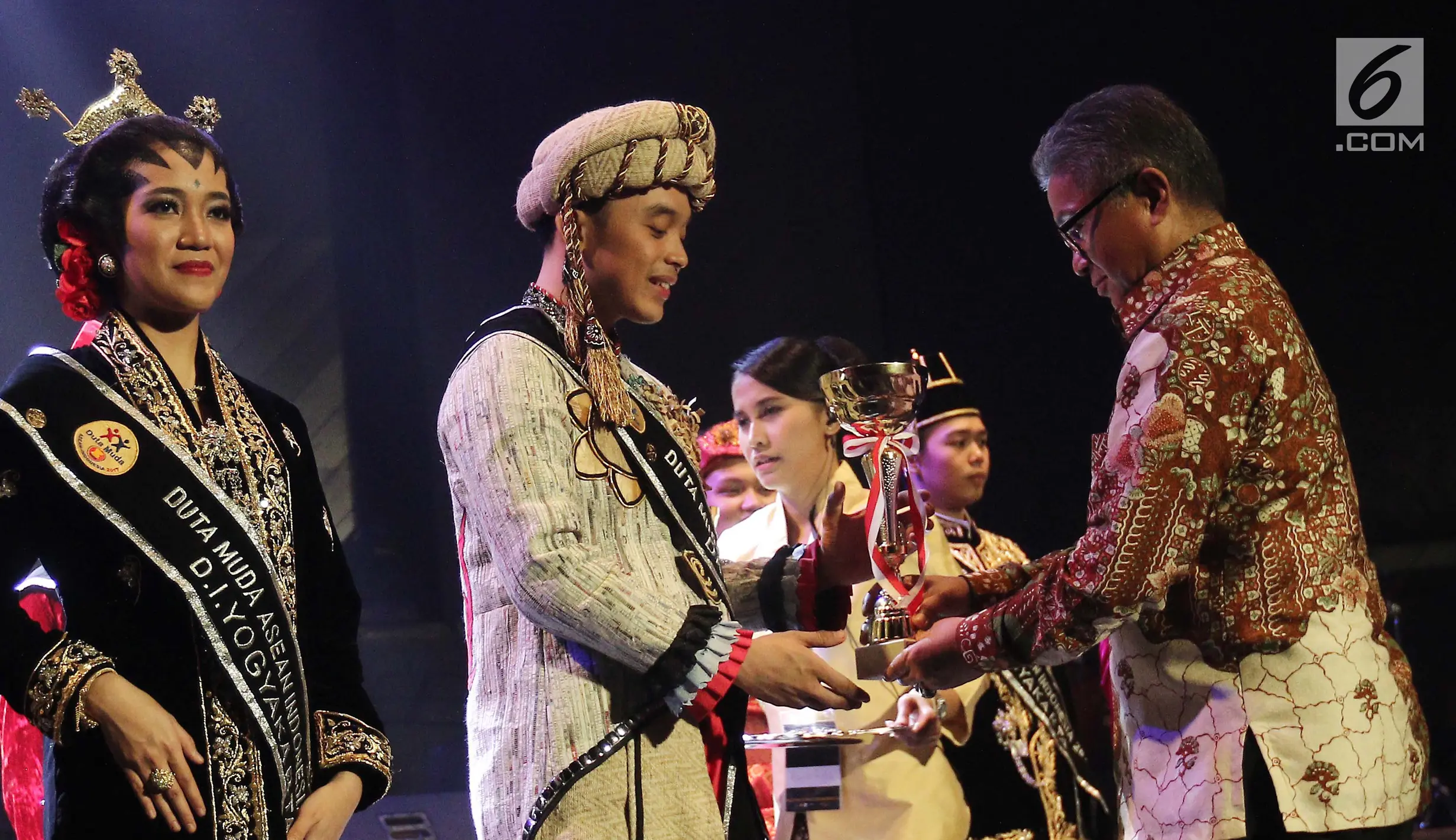 PHOTO: Ini Duta Muda ASEAN - Indonesia 2017 - Foto Liputan6.com