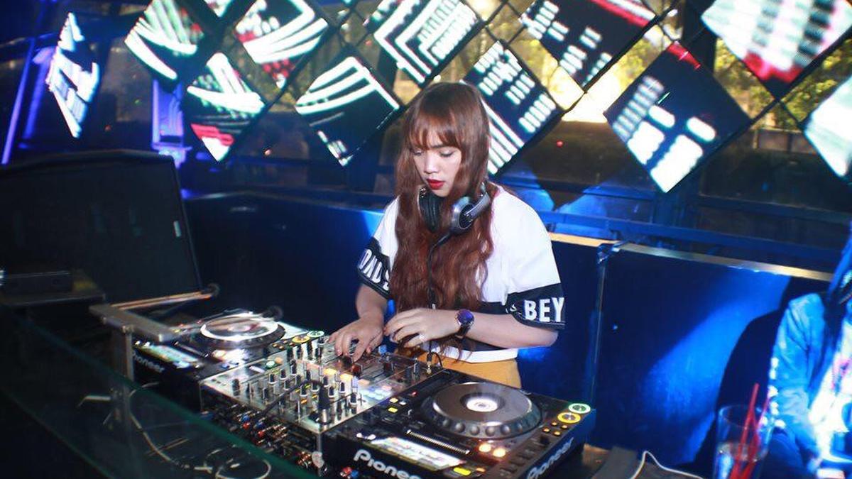 DJ Chasandra, Tekuni Musik dan Akting Demi Kampung Halaman - ShowBiz ...