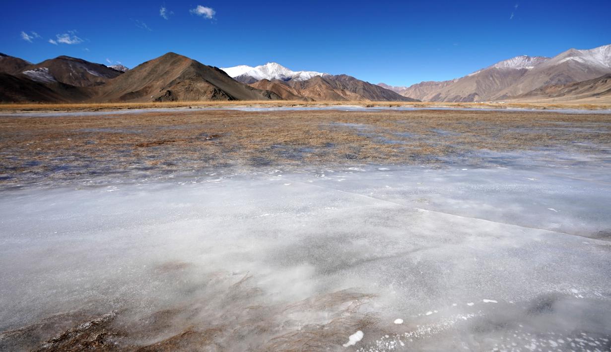 FOTO: Potret Keindahan Puncak Atap Dunia di Tibet - Foto Liputan6.com