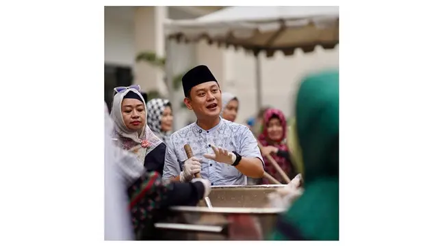 Mualaf di Ramadhan 2025, Ini 6 Potret Bobon Santoso Masak Besar Bareng ...