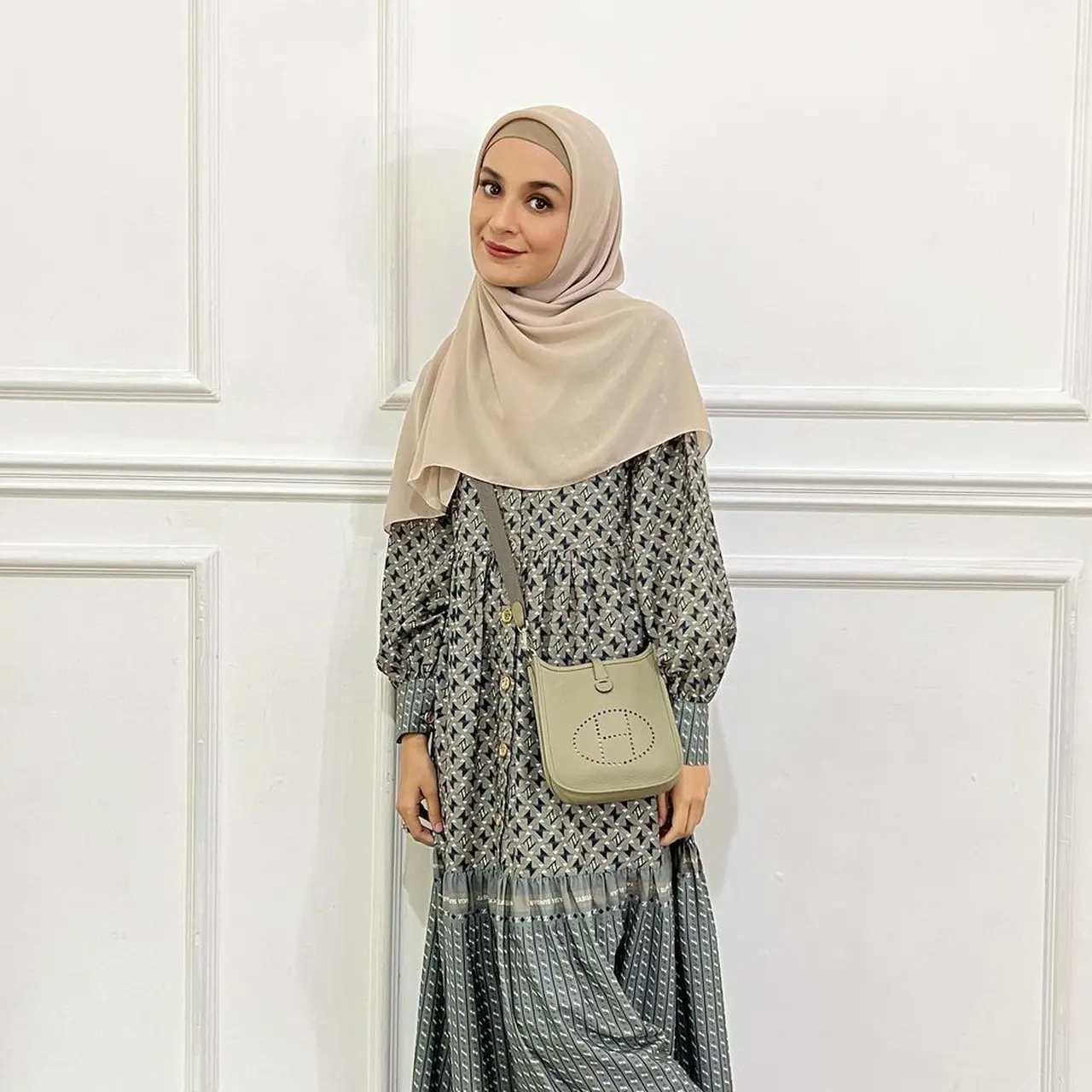 6 Artis Wanita Ini Jarang Muncul di Layar Kaca Usai Hijrah, Tekuni Karier Lain - Hot Liputan6.com