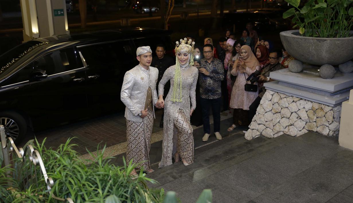 Potret Pernikahan Citra Kirana dan Rezky Aditya dengan Adat Sunda ...
